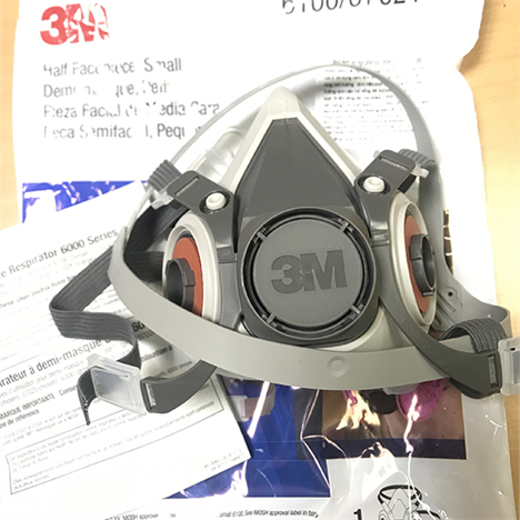 Mặt nạ nửa mặt 3M 6100 sử dụng 2 phin lọc